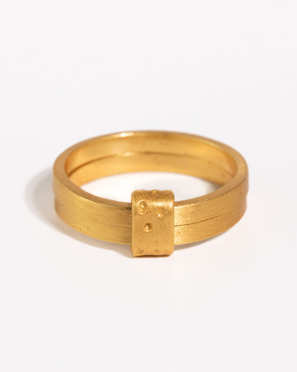 18ct Gold Plated Linear Link Stacking Ring | Maya Magal London