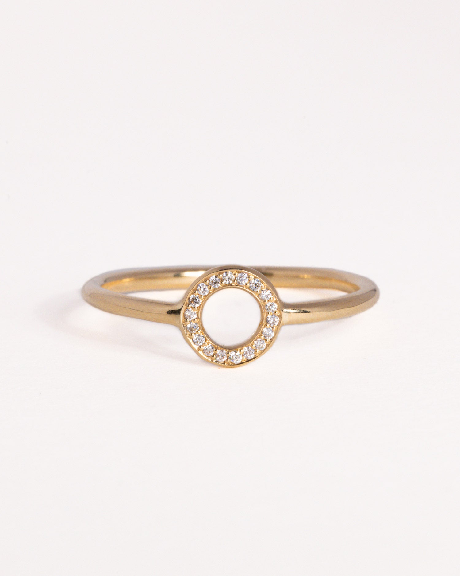 Solid Gold Diamond Pavé O Ring | King's Cross